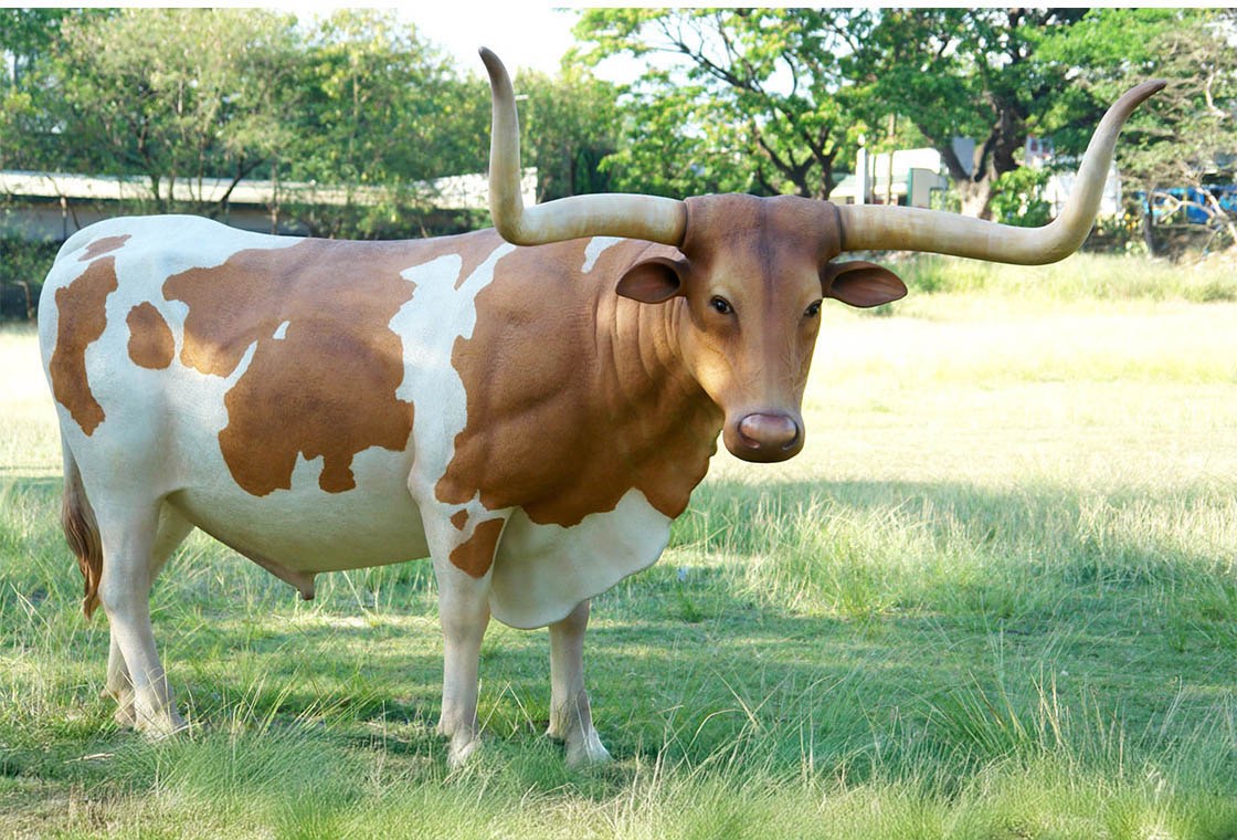 Texas Longhorn Steer Statue